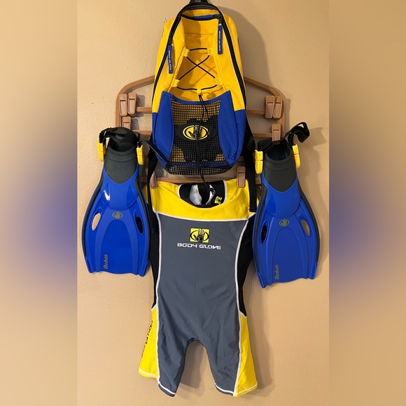 Body Glove | Swim | Youth Wet Suitswim Fins W Backpack By Body Glove ...